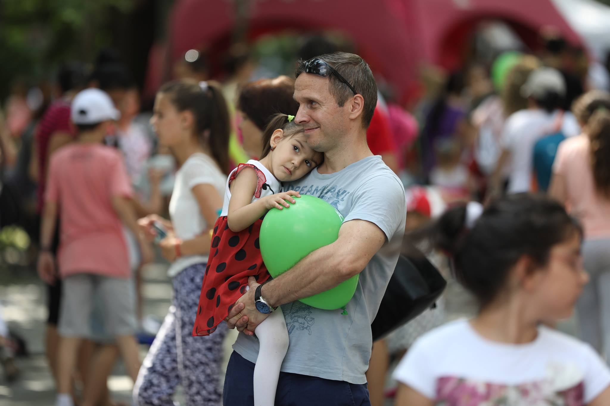 Tati, hai sa ne jucam! Activitati pentru copii si tatici, la zona ...